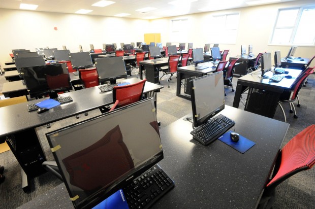 Alumni get peek at new Huntley Project school