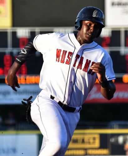 Mustangs leave Billings with chance to earn playoff spot in their hands