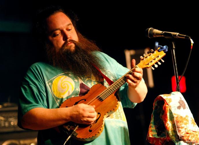 Live this week: Open mic with David Cleaves, Sam White Group, and more