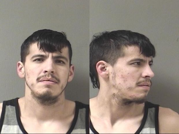 2 accused of stealing car from couple in Heights carjacking early Friday