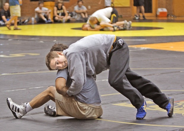 Iowa national champ leads West mat camp