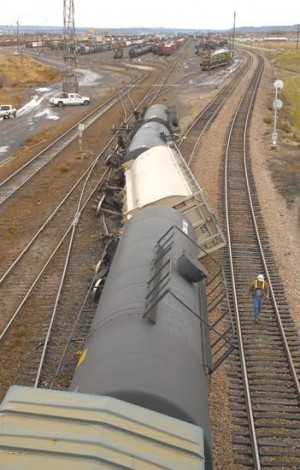 Laurel derailment blocks MRL line