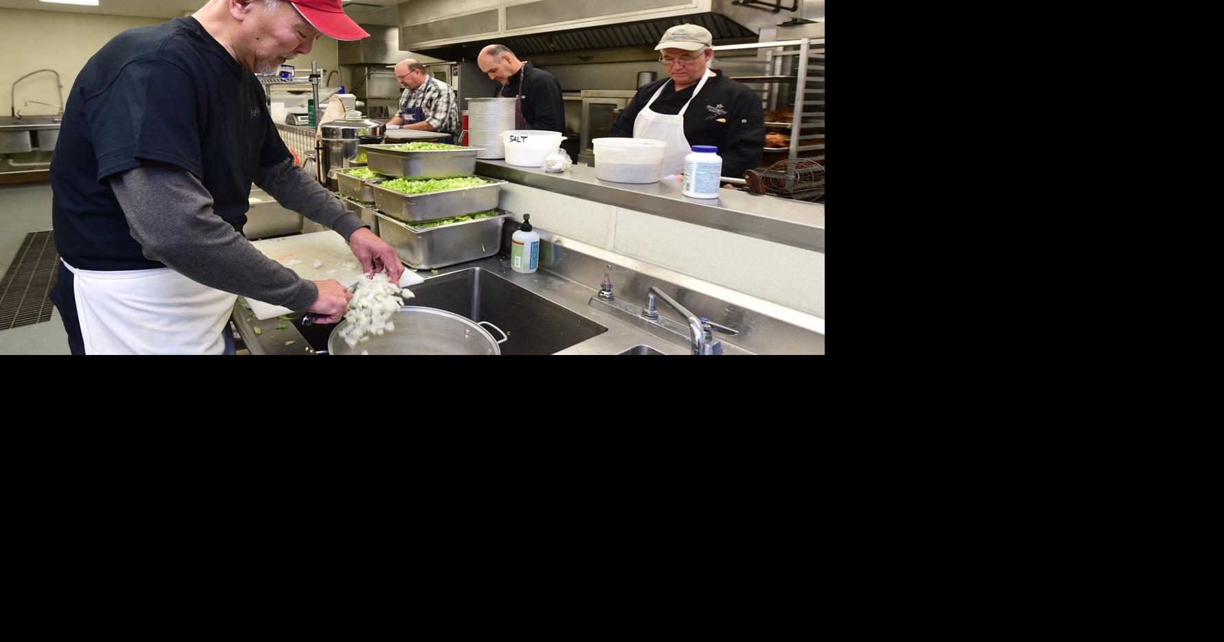 Billings chefs prep Thanksgiving meals for Food Bank, Rescue Mission
