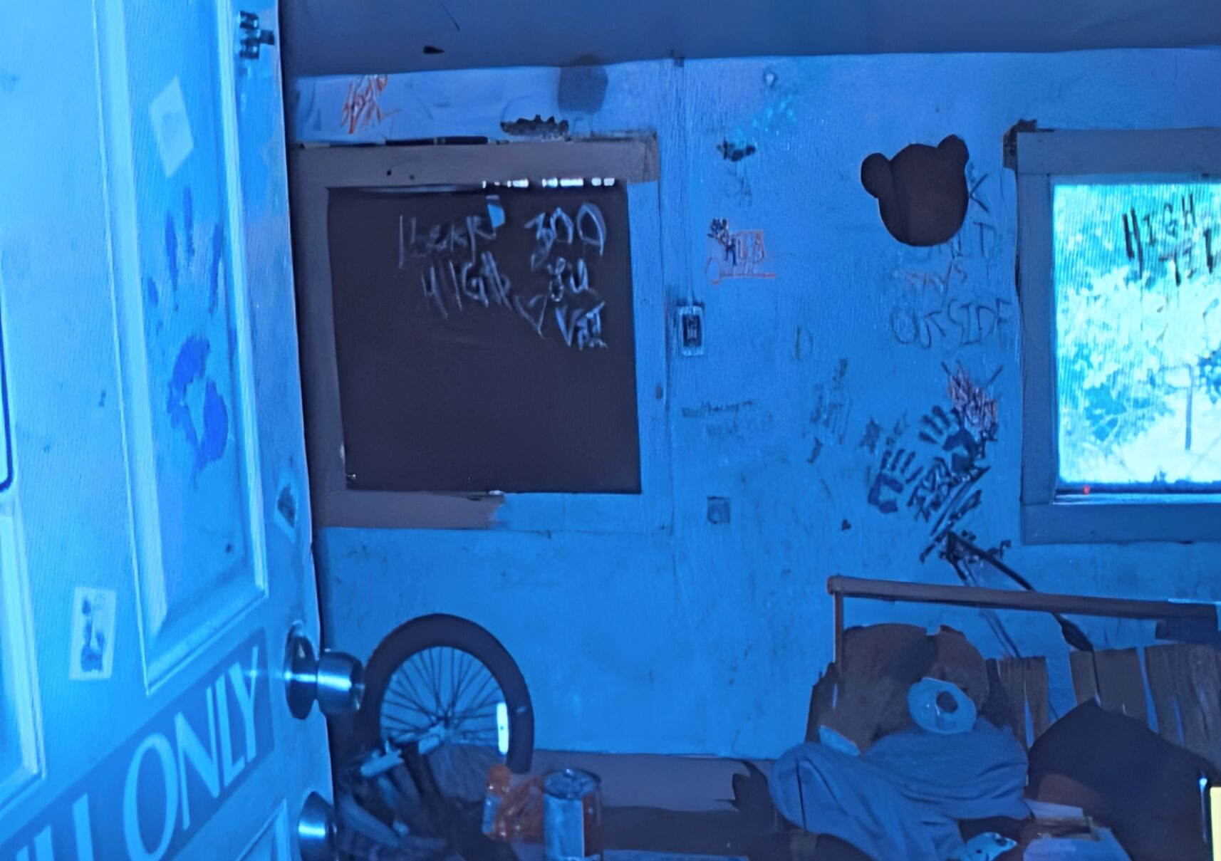 Squatters take over Colonial on Billings' South Side