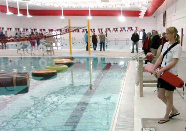 Crowds likely as Powell opens pool center