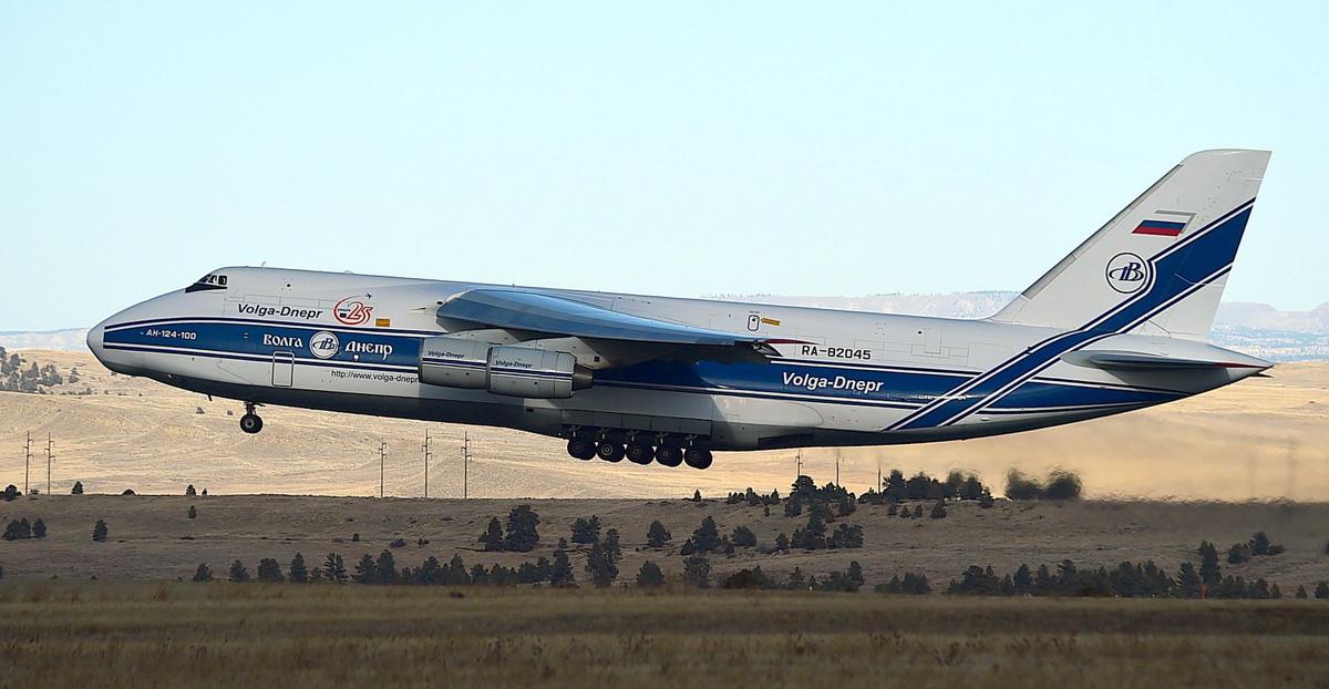 Massive Russian cargo plane at Billings airport shipping supplies to ...