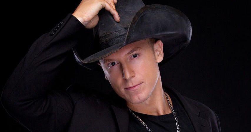 Montana country singer Sam Riddle playing Pub Station