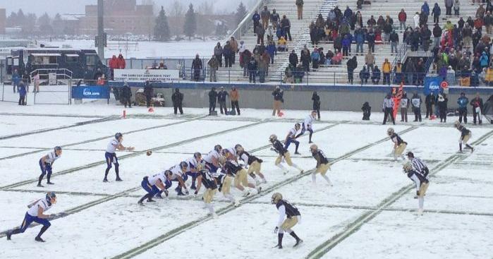 First look: South Dakota State 47, Bobcats 40