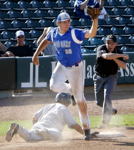 Jackets sign Laurel standout