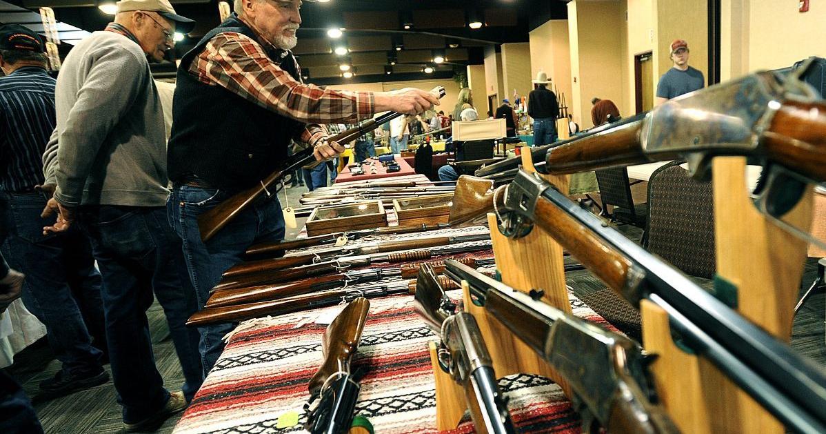 Despite president's speech, it's business as usual at Billings Gun Show