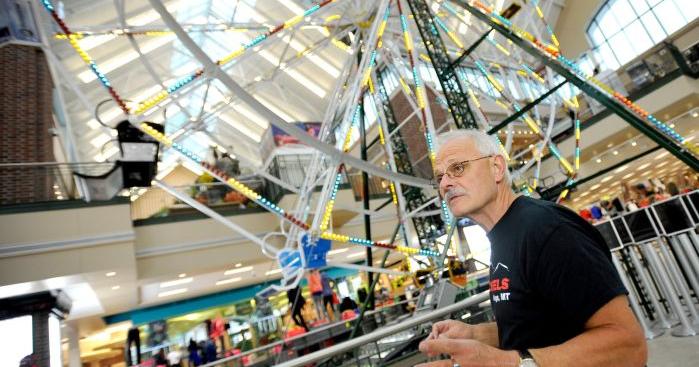 Ferris wheel operators learn the trade at Scheels