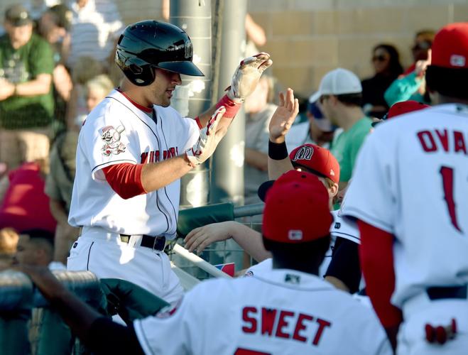 Santillan's strong outing helps Mustangs top Rockies, Pint