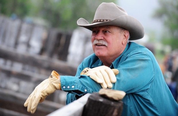 Yegens round up family, friends and neighbors for annual calf branding