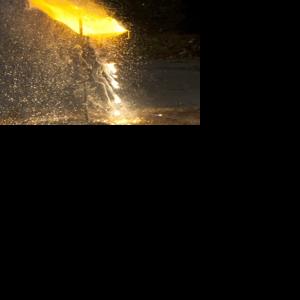 Thermite erupts into molten iron