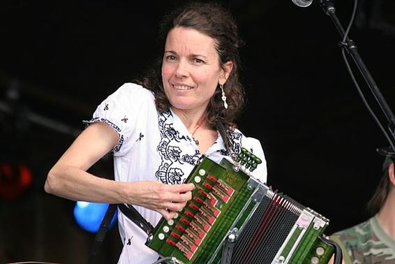 Off the charts: Kurt Vile, Hot Tuna, Tara Nevins