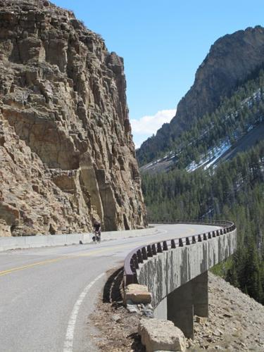 Research suggests Yellowstone's big blast was 2 eruptions, not 1