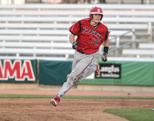 Scarlets capitalize to beat Royals 12-6