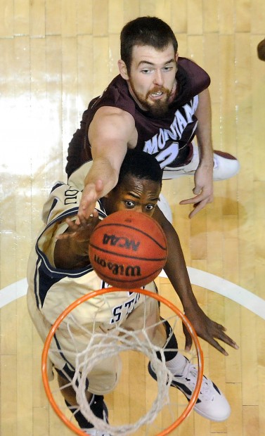 Jamar leads Grizzlies to victory over Bobcats