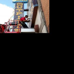 Taubert’s sign set to shine again in Casper