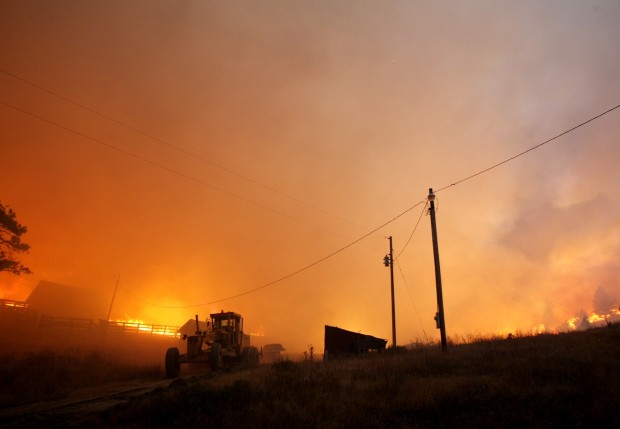 Crews work to contain Wilson fire near Roundup