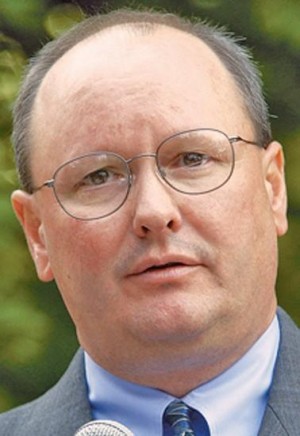 Judge orders Davison to Oregon prison