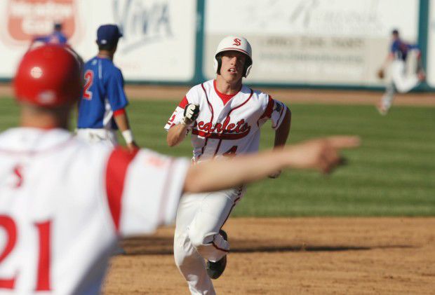 Scarlets rack up 40 runs in twin-bill sweep