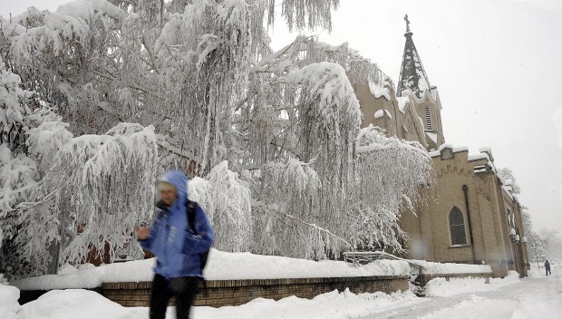 Heavy snow hits Bozeman, mountains