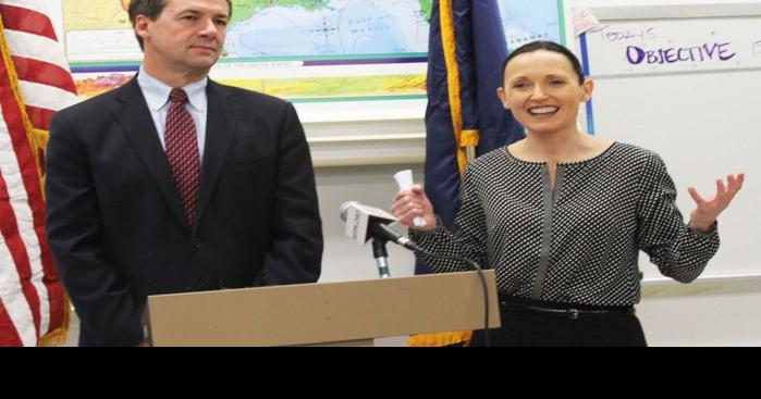 Colleagues praise Bullock's choice of McLean for 2nd-in-command