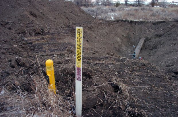 Pipeline restarts south of break; state considers permits for replacement