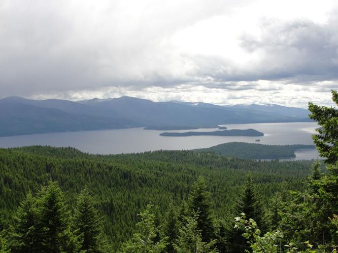 Priest Lake-area historic barn eyed for restoration