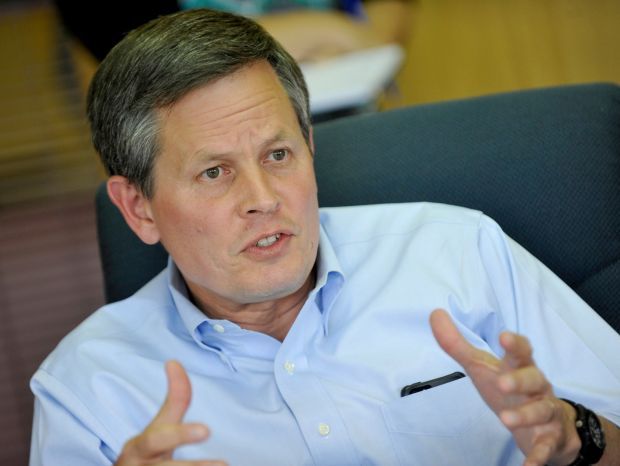 On ag tour, Daines hears farmers' concerns in Huntley