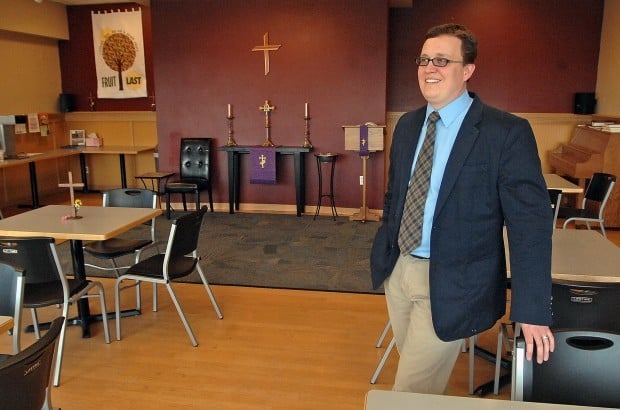 Storefront church: Holy Cross Lutheran offers coffee shop atmosphere