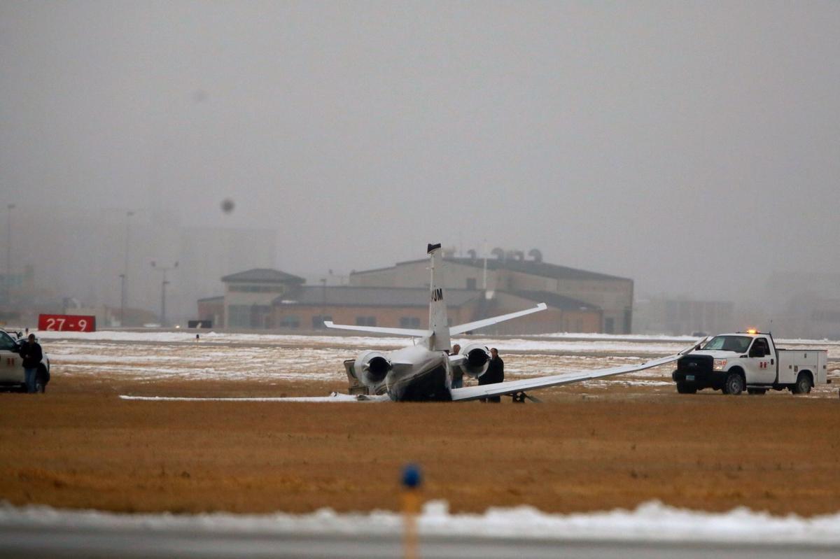 No injures after plane veers off runway at Fargo airport