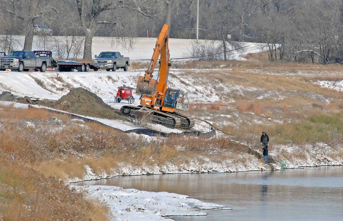 Mandan drainage levee pipeline replaced at Heart River