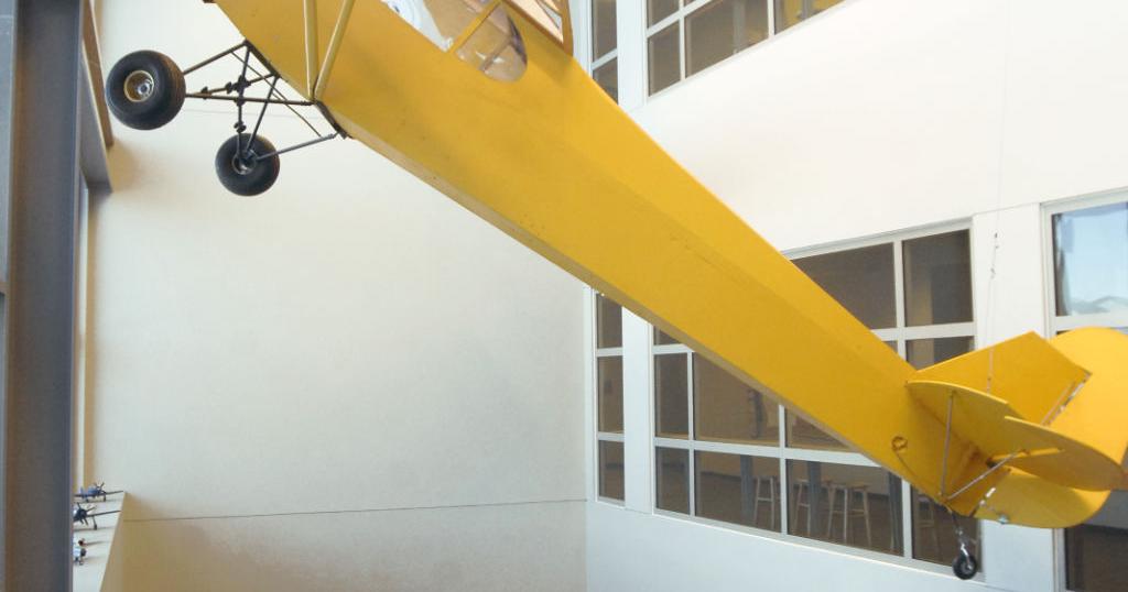 High school aviation students build life-size plane