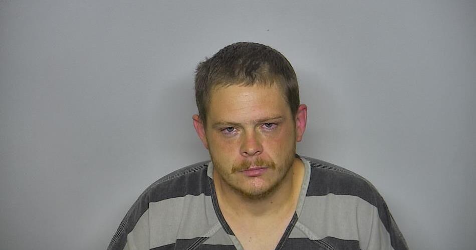 Police seize 2,000 pills, arrest Bismarck man