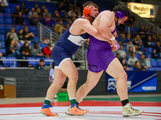 Barnhardt takes fourth, Tweeton eighth at nationals for Marauders