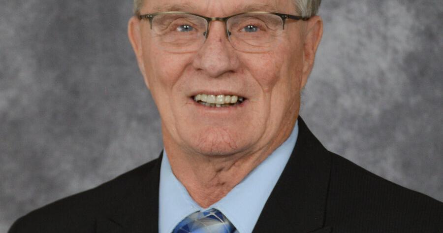 Longtime Minot lawmaker resigns from Legislator
