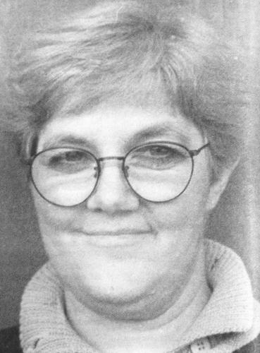 Mandan Teacher Receives Crystal Apple Award, 1992