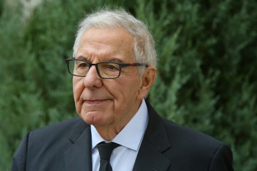 Ray Holmberg reports for custody