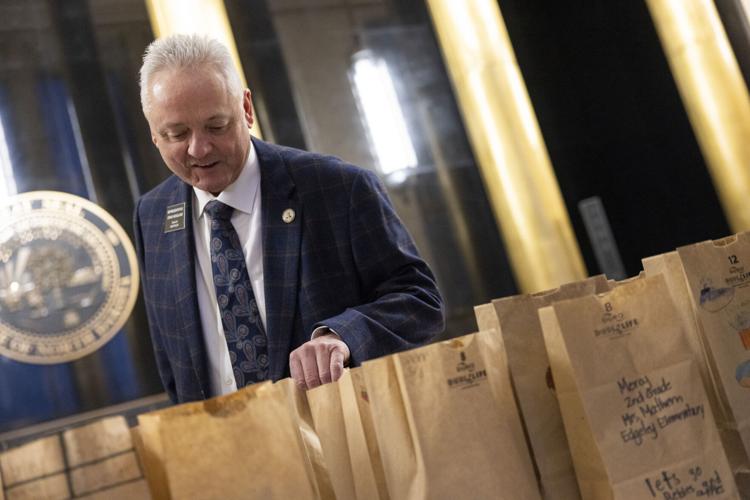 Legislation would provide free school meals in ND