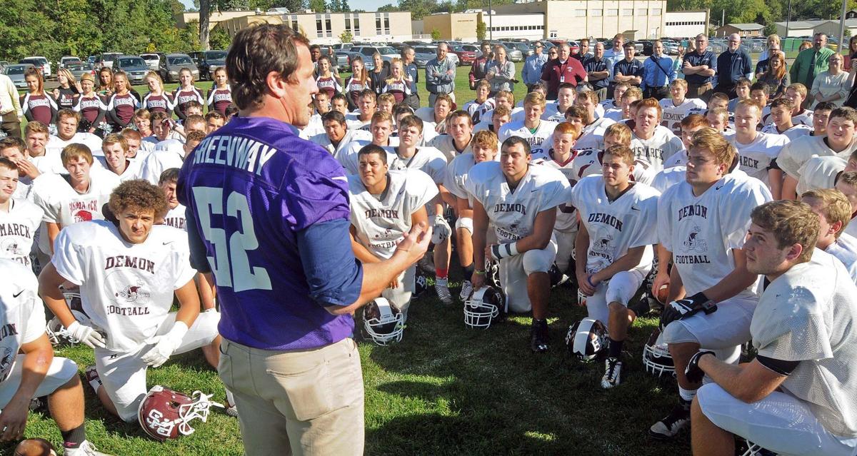 Vikings’ Greenway, Johnson surprise Demons football team | Sports ...