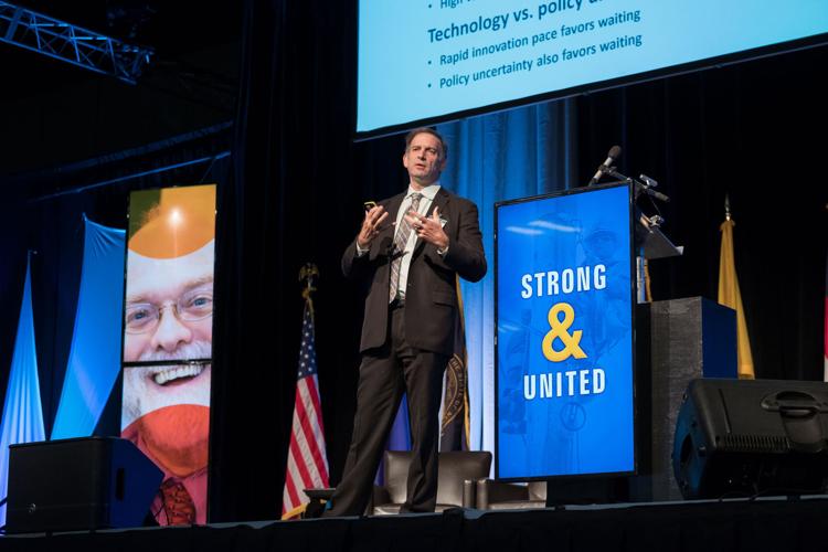 Former energy official encourages clean coal development