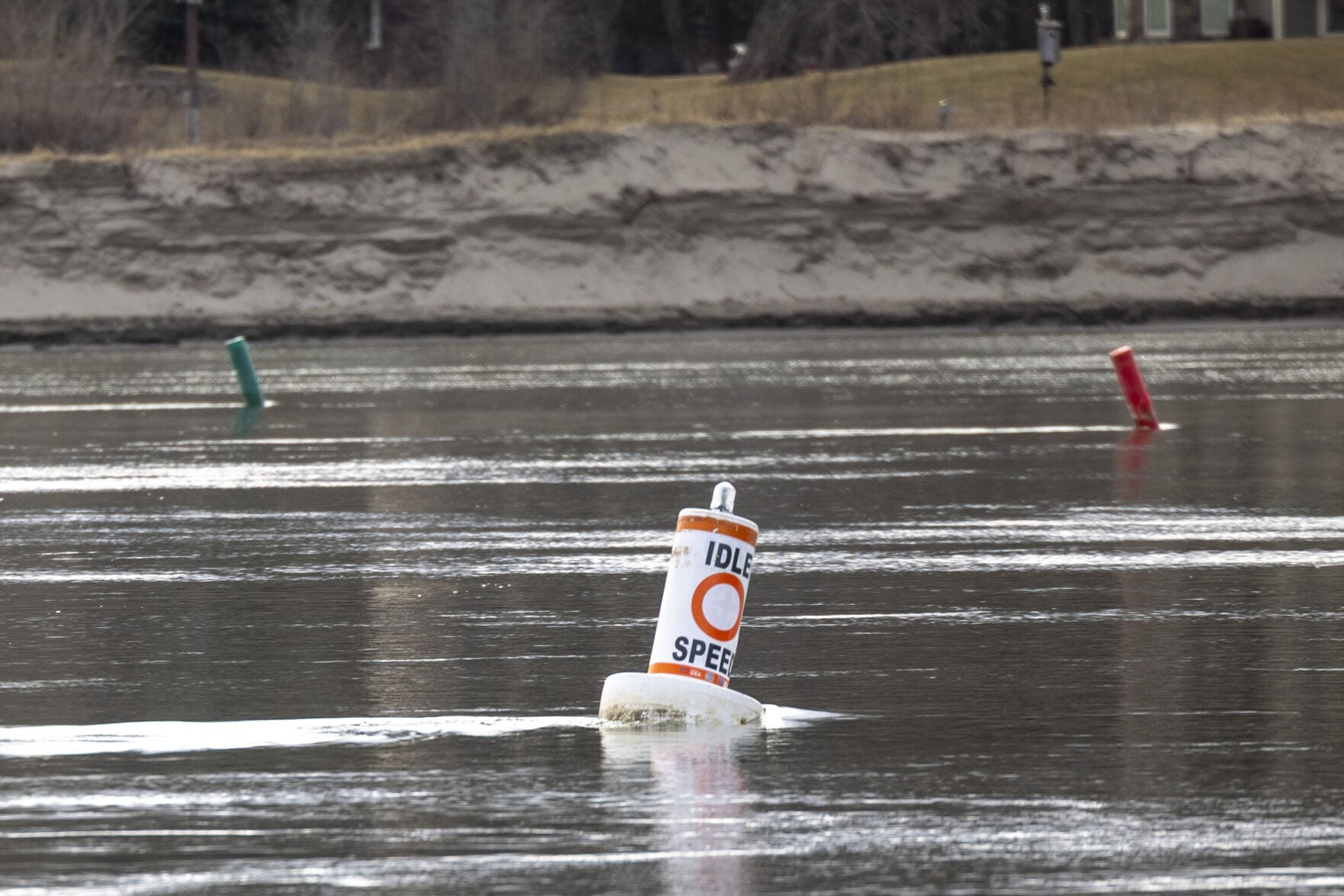 Missouri River bridge project navigation channel changing