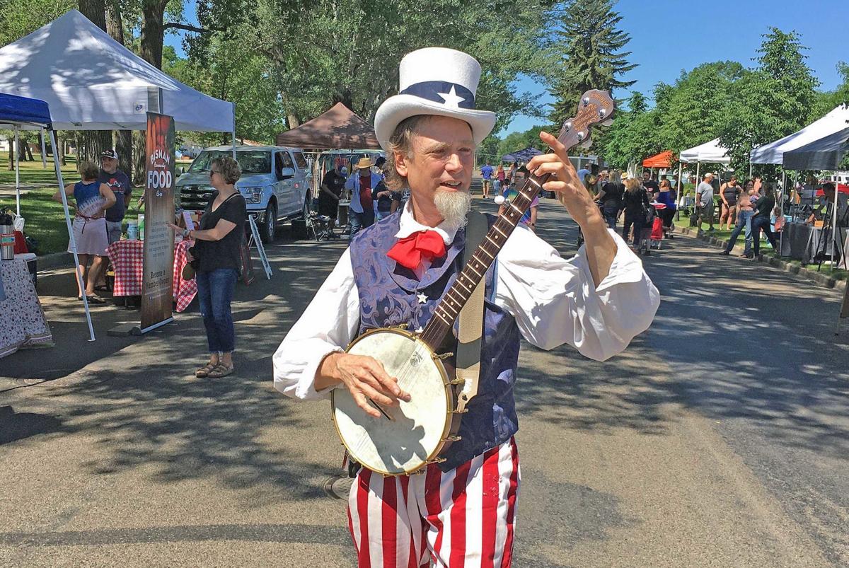 Banjo-wielding Uncle Sam aims to preserve history with music