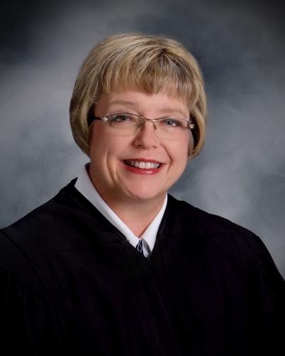 District judge to retire, citing health concerns