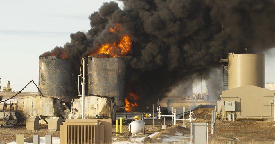 Oil storage tank fires extinguished