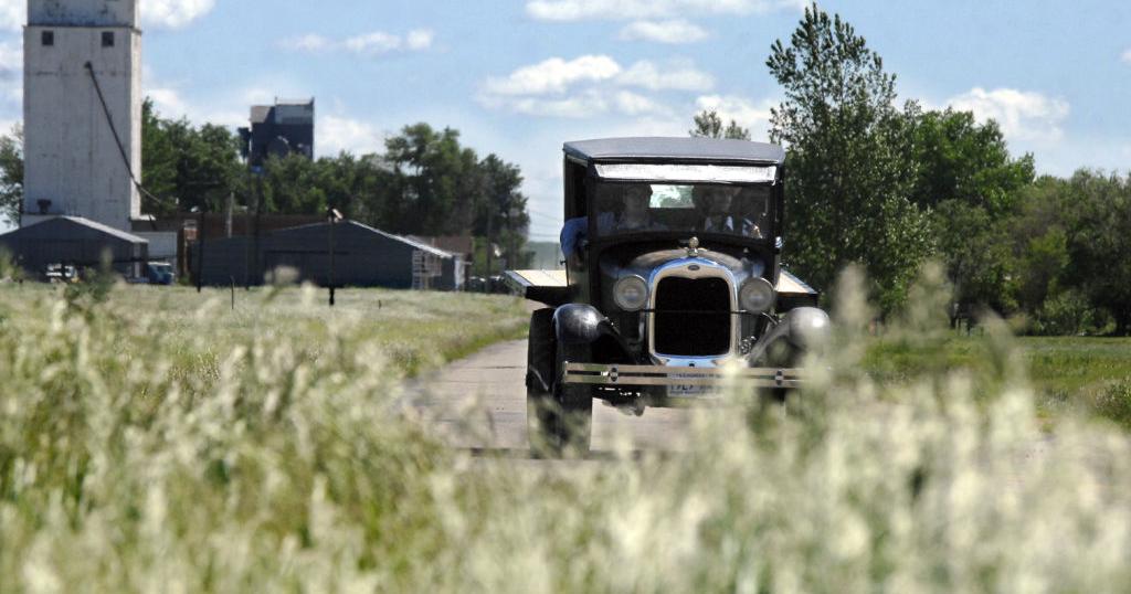 Pioneer Auto Club travels to Medora
