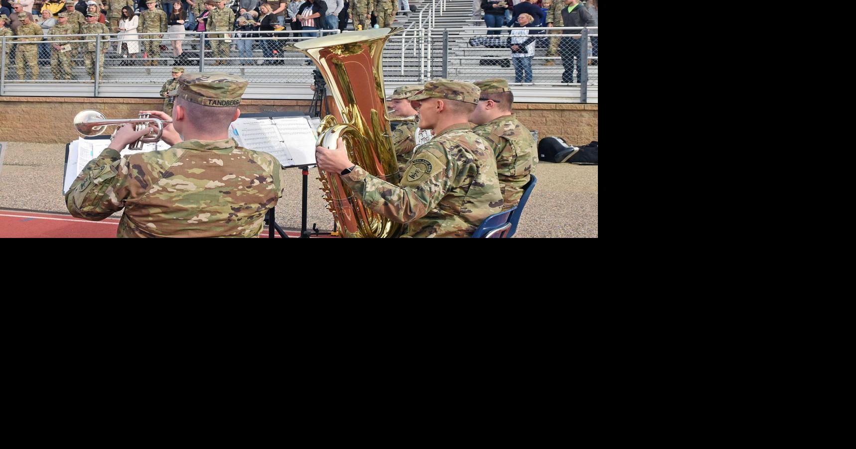 Ceremony held for soldiers deploying to southern border