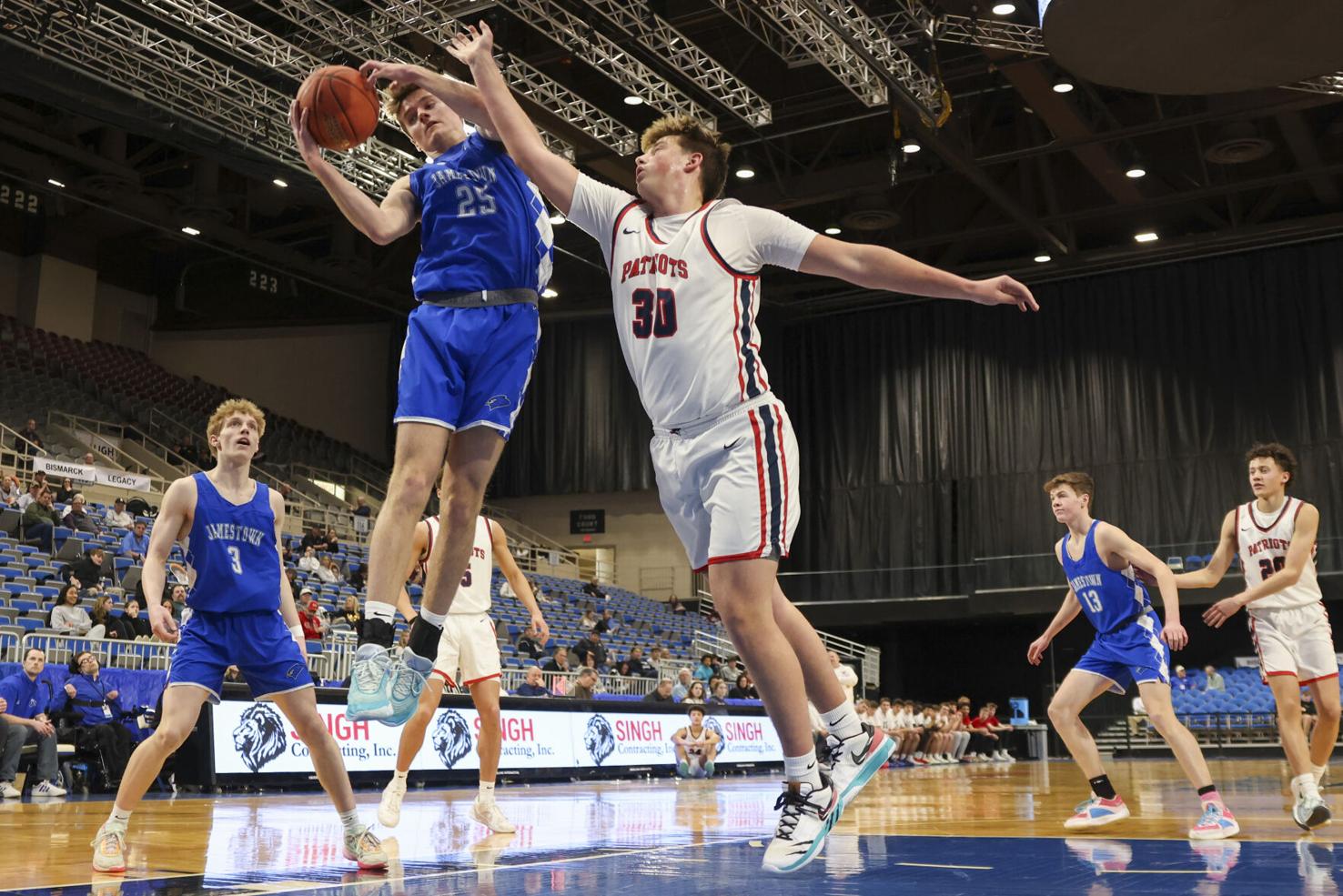 Bismarck, Minot advance to semifinals